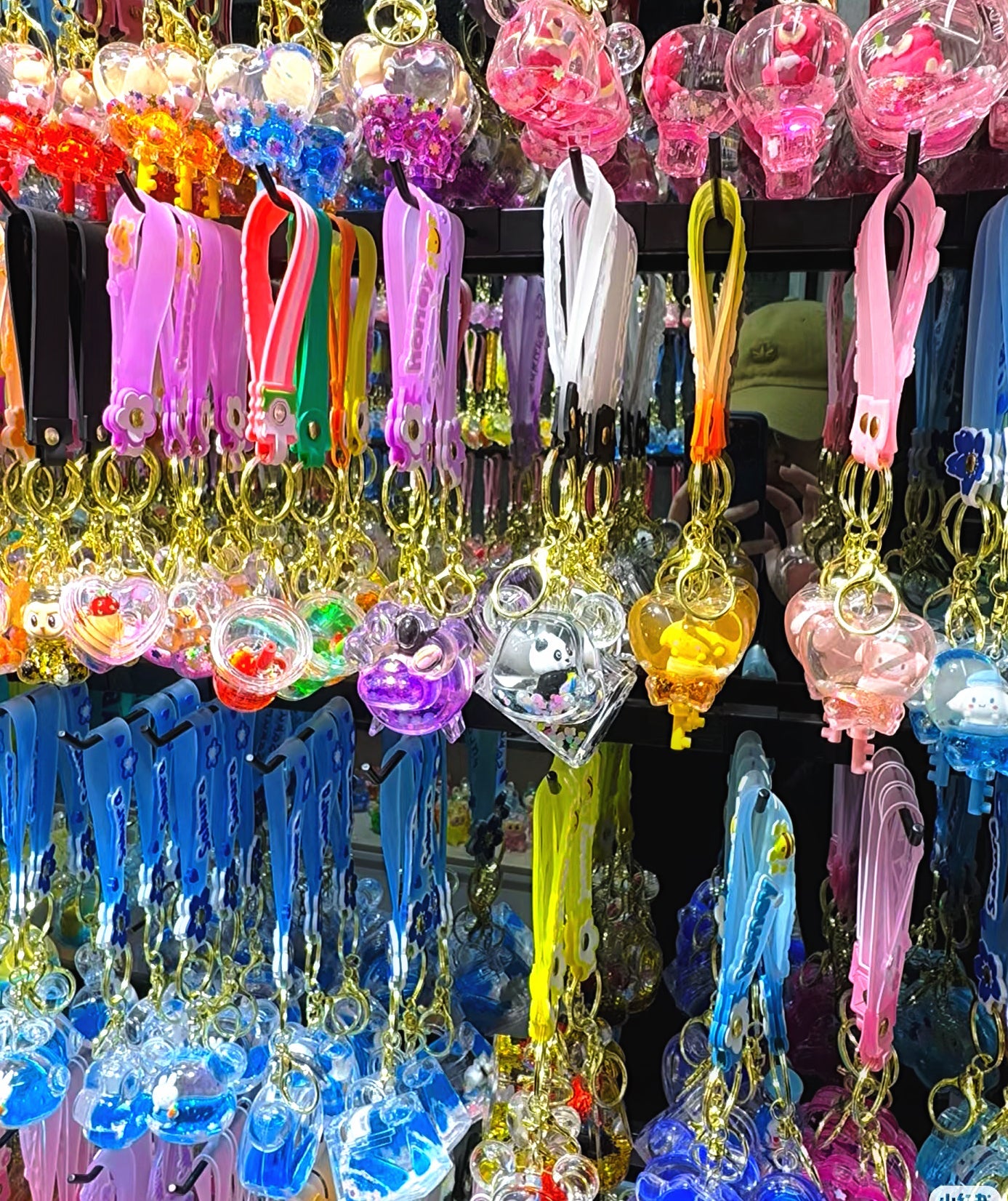 KEYCHAINS – KING CLAW LAND